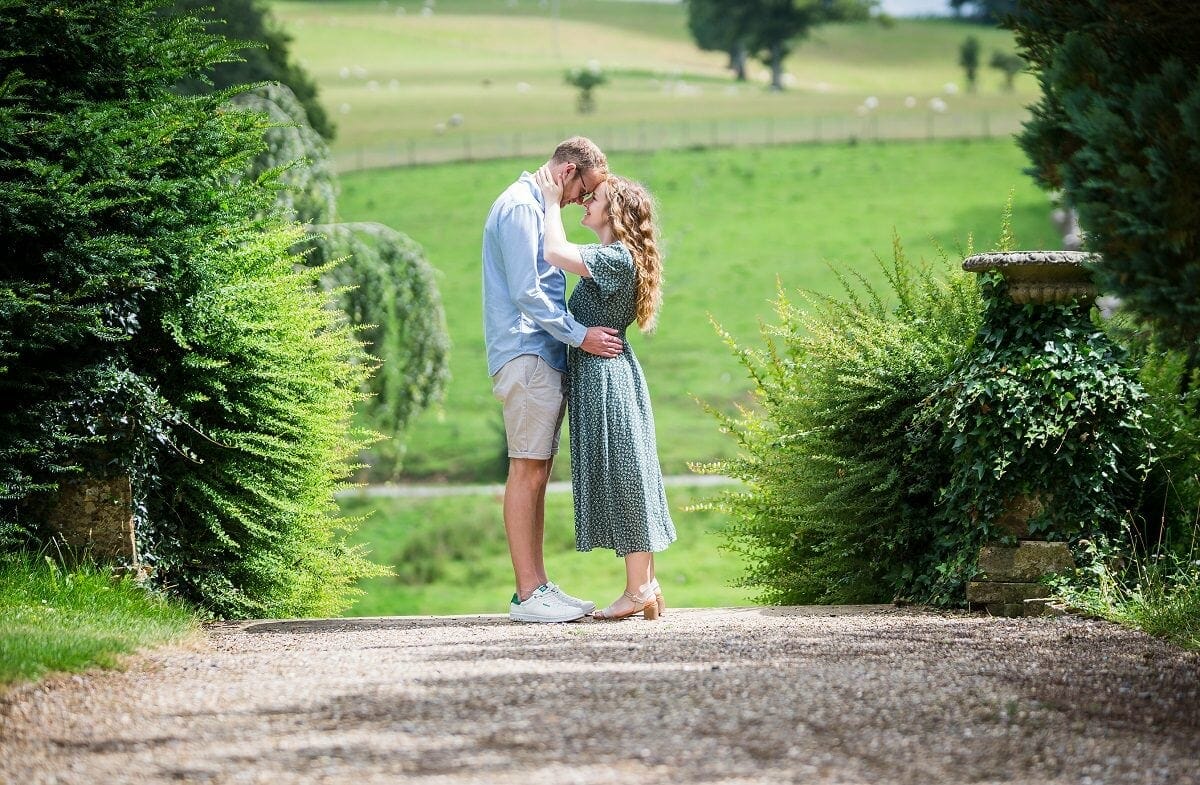 5 Wedding Preparation Photography Tips